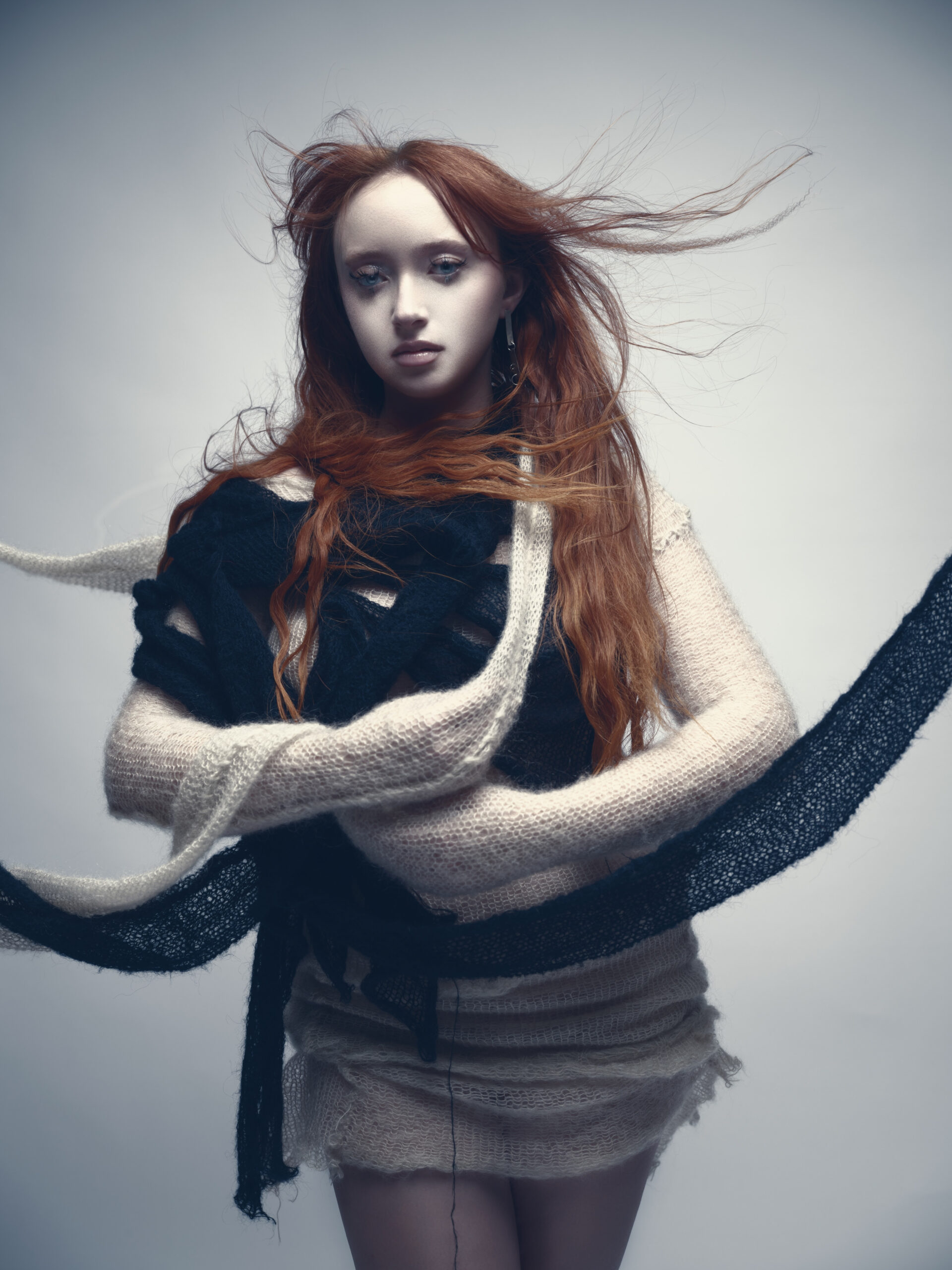 EMMMA SHARES THE NEW SINGLE ‘PLASTIC SWINGS’ FROM HER DEBUT EP ...