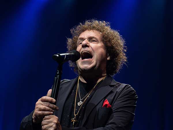 The Show Must Go On – Leo Sayer finally plays Wickham Festival ...